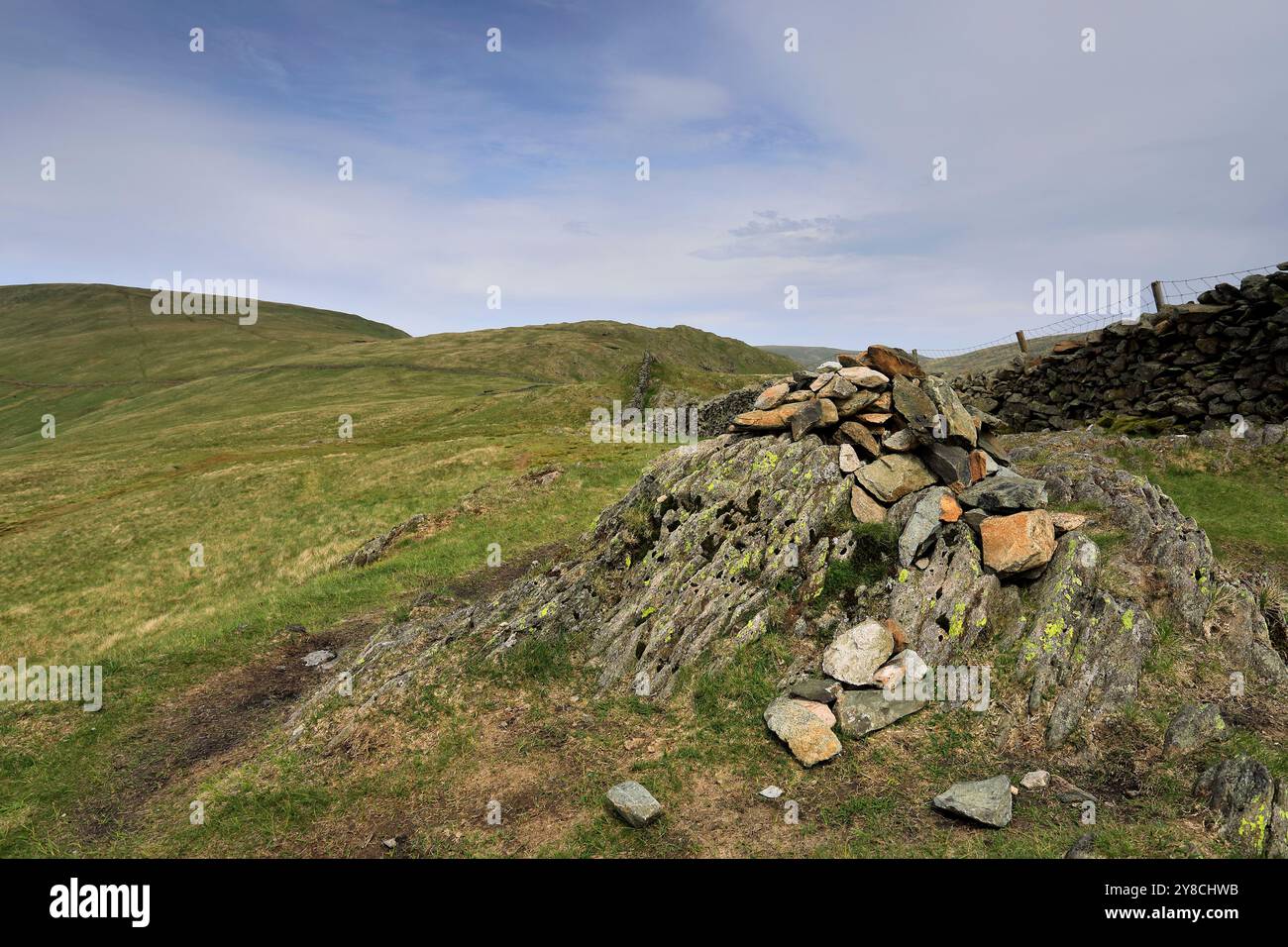 View over Shipman Knotts fell, above the village of Kentmere, Lake ...