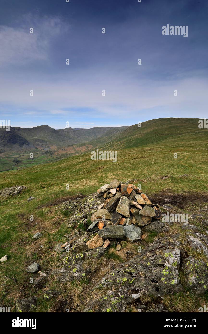 View over Shipman Knotts fell, above the village of Kentmere, Lake ...