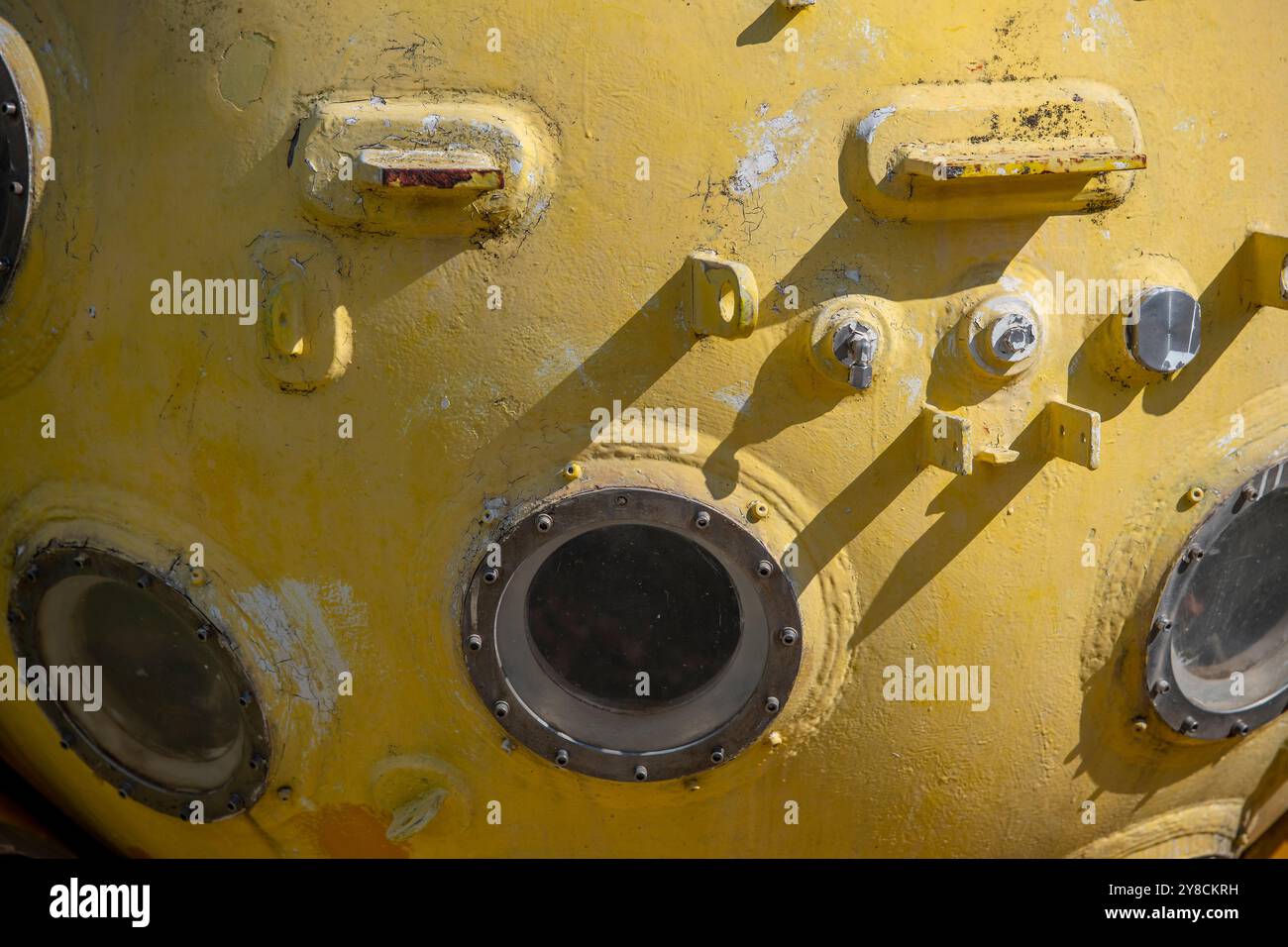 Deep sea exploration submarine hi-res stock photography and images - Alamy