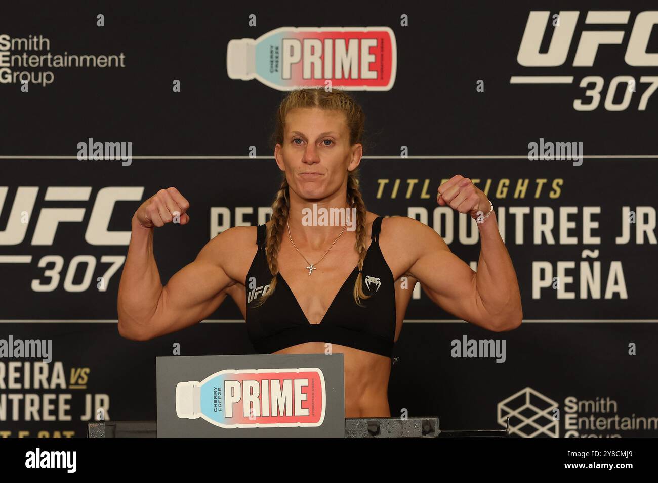 Kayla harrison ufc hi-res stock photography and images - Alamy