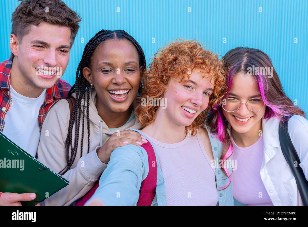 Group four diverse university students hi-res stock photography and ...