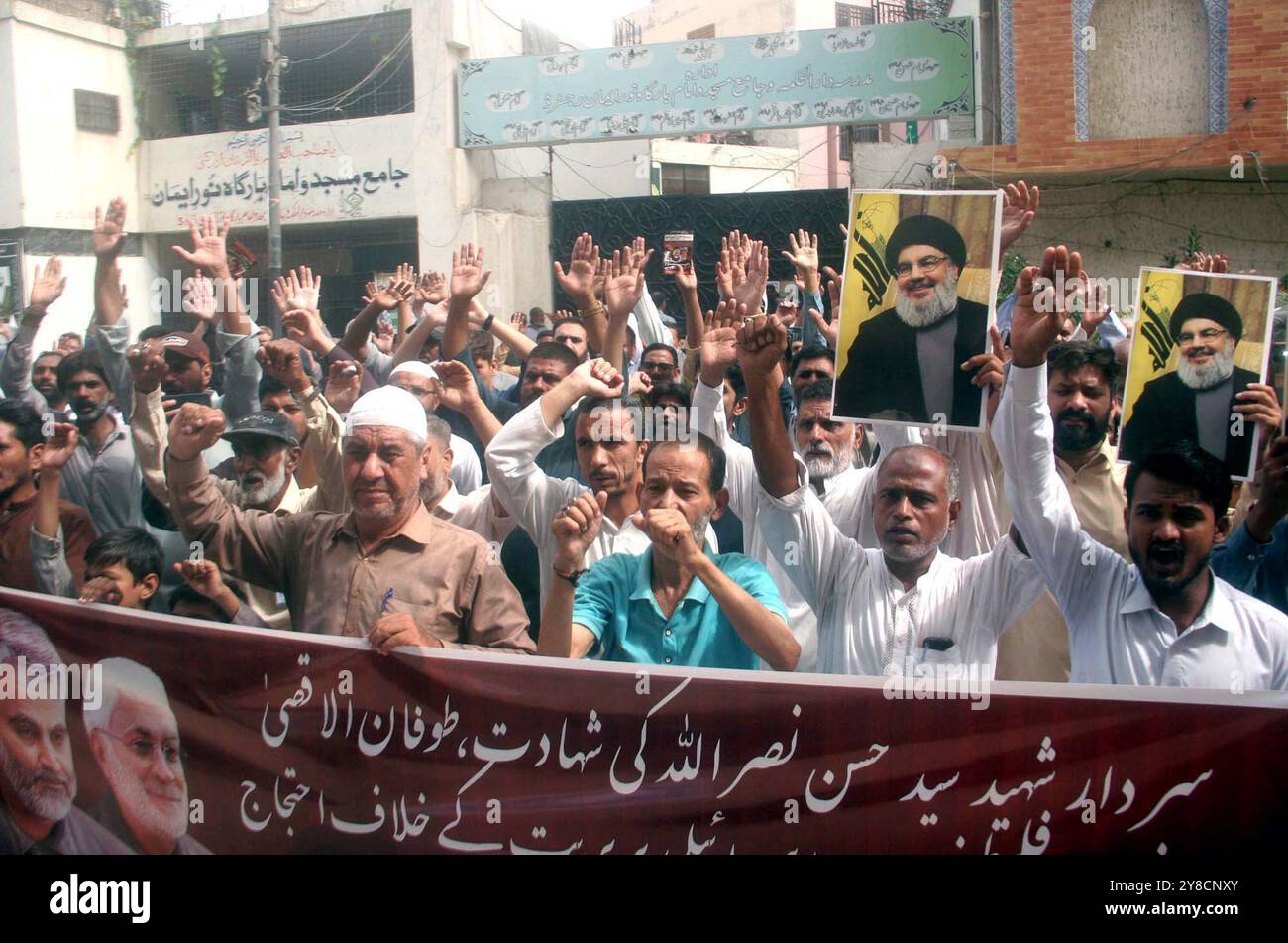 Hyderabad, Pakistan. 04th Oct, 2024. Members of Majlis Wahdat-ul ...