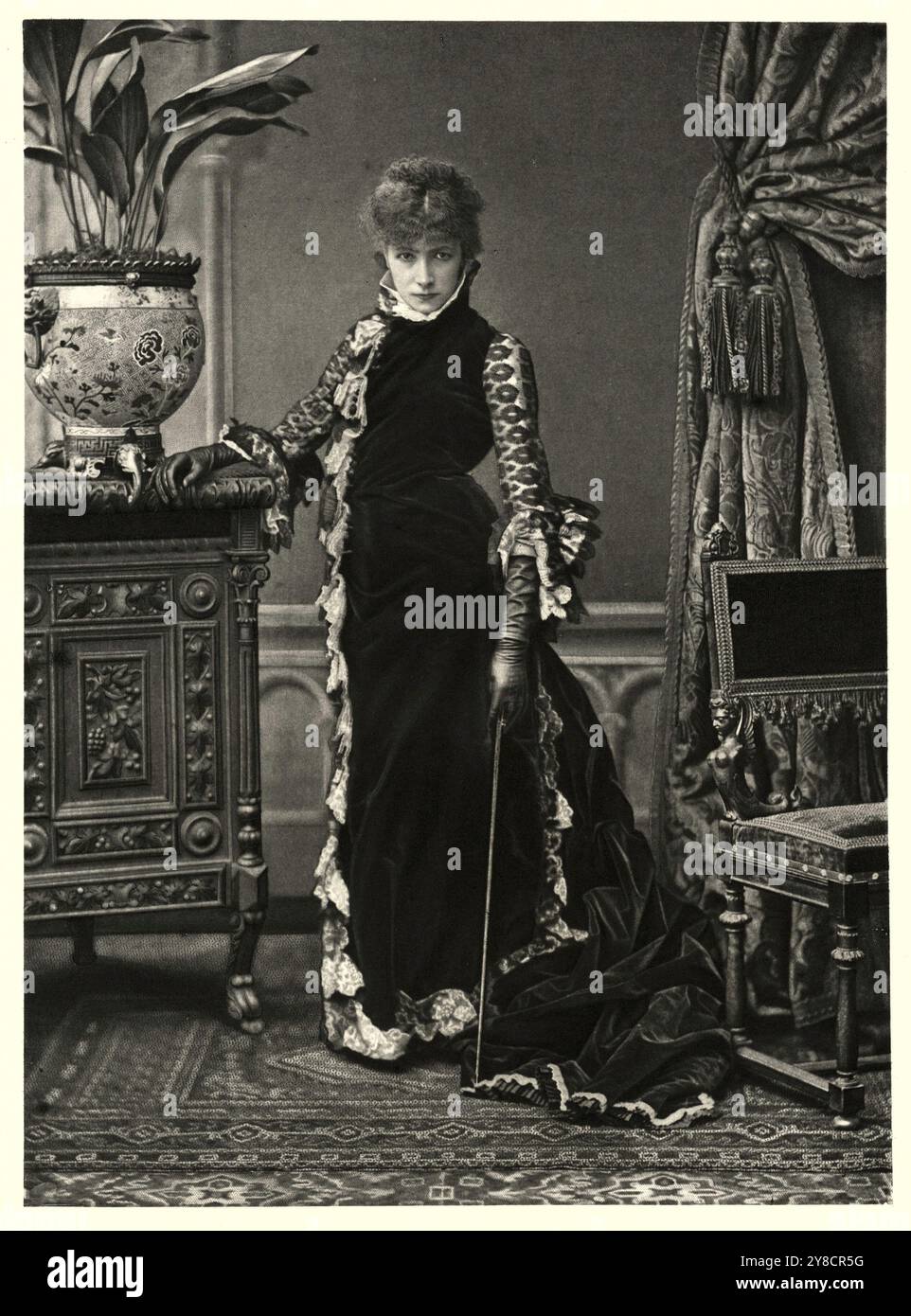 Paul Nadar - Sarah Bernhardt, 1876 Stock Photo - Alamy