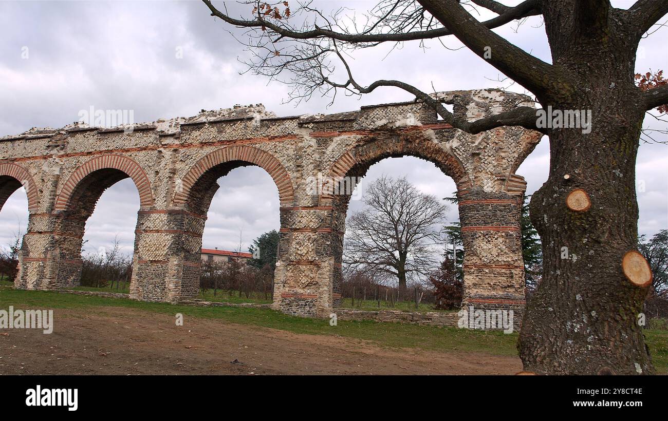 Aqueduct, roman ruins in Lyon area, Chaponost, Rhone, AURA region ...