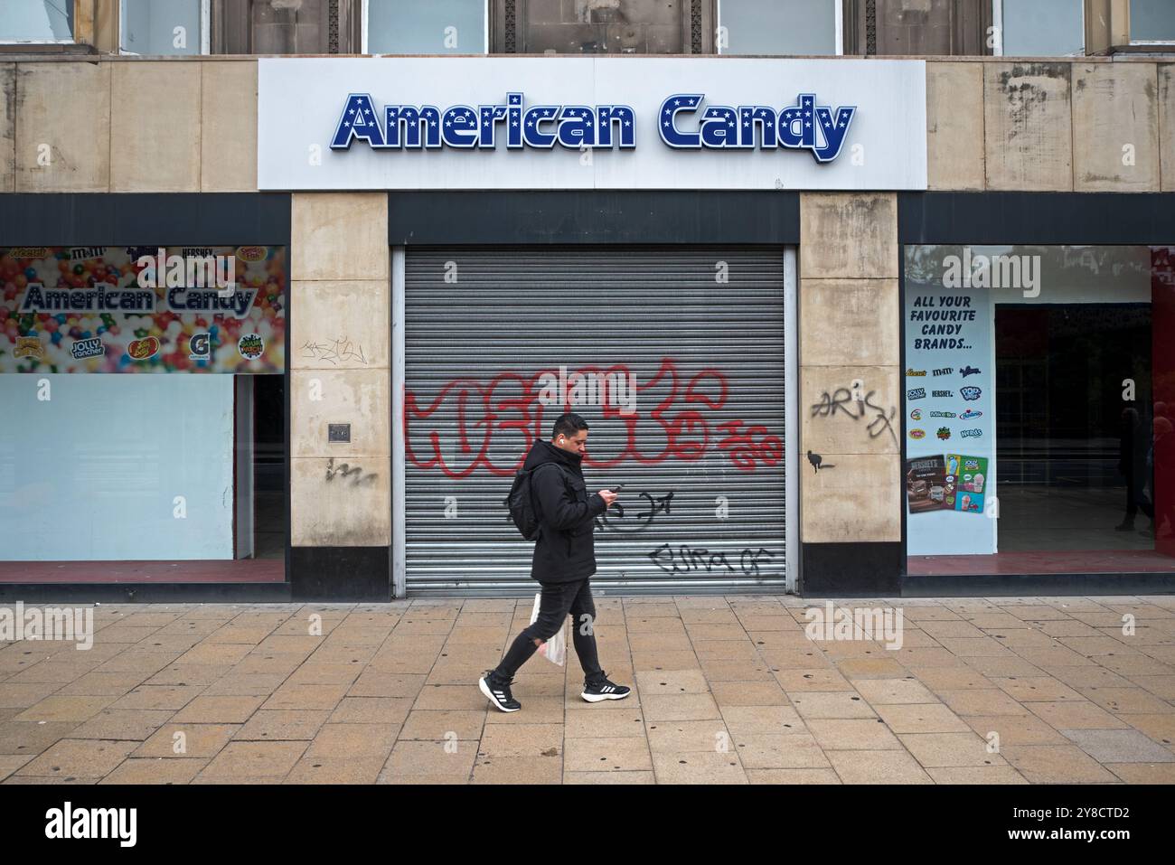 Shuttered Amercan Candy store on Princes Street, Edinburgh, Scotland ...