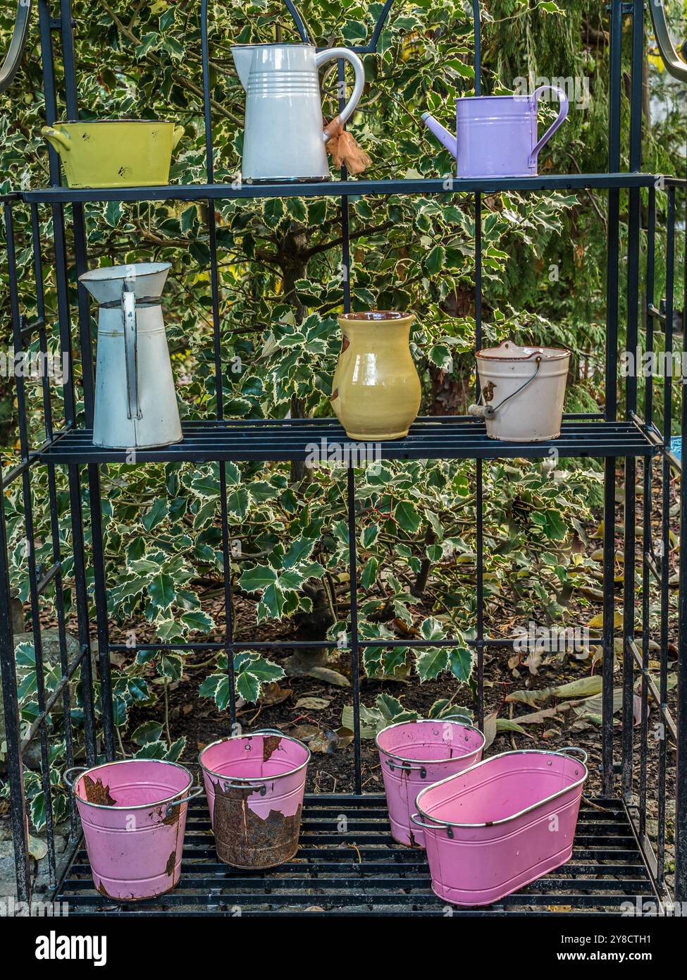 Decorative frame garden accessories hi-res stock photography and images ...