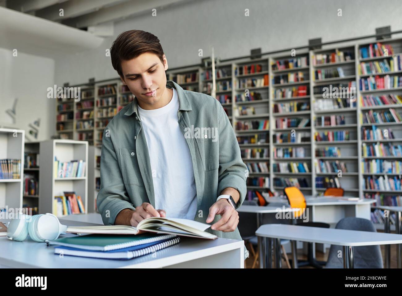 Young student in a resource rich classroom Stock Photo - Alamy