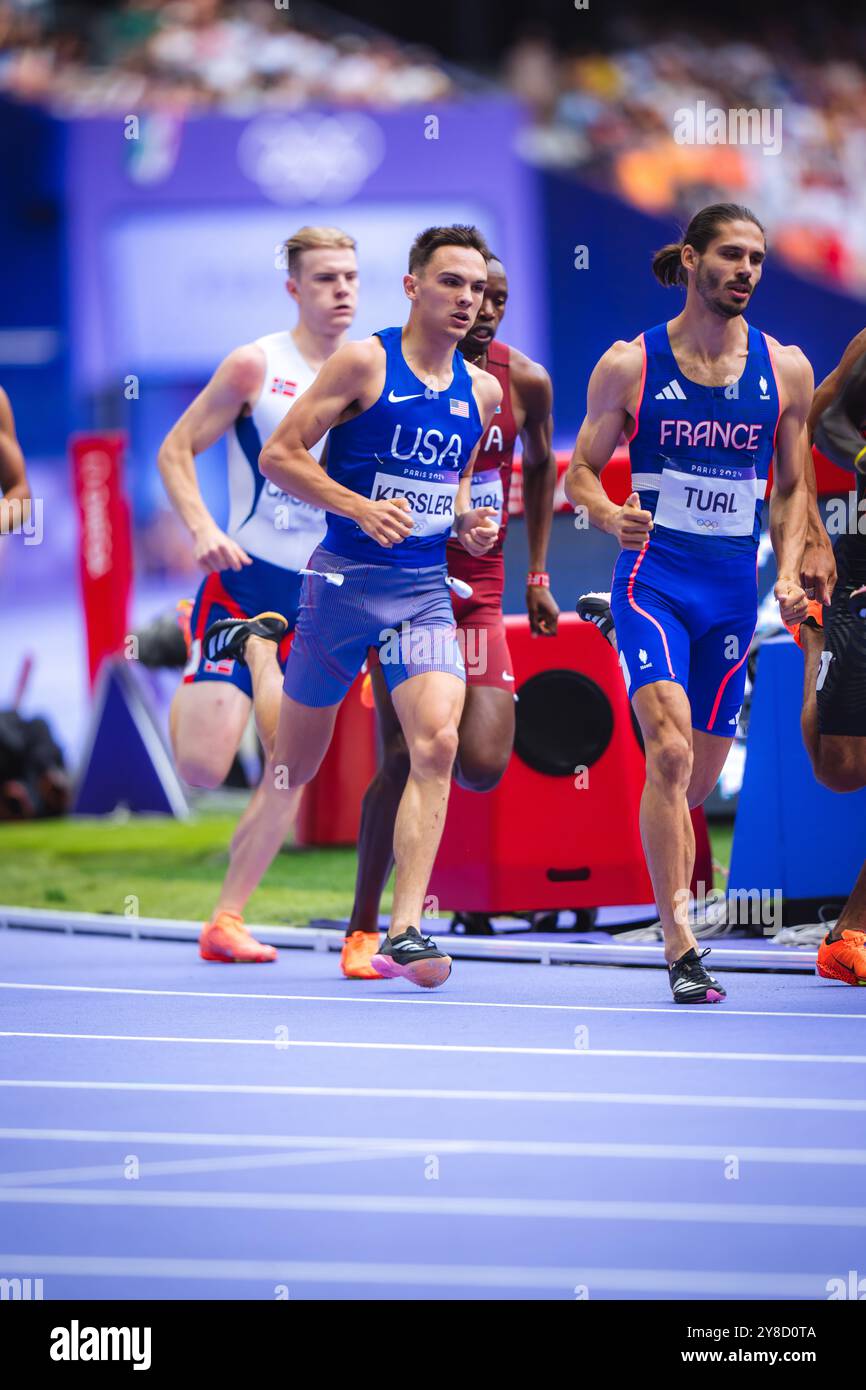 Hobbs Kessler participating in the 800 meters at the Paris 2024 Olympic ...
