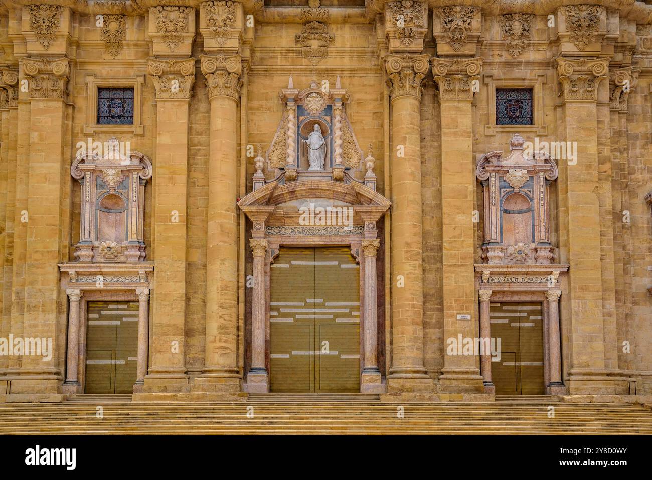 Catedral de tortosa fachada hi-res stock photography and images - Alamy