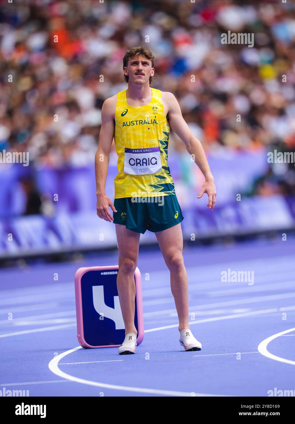 Peyton Craig participating in the 800 meters at the Paris 2024 Olympic ...