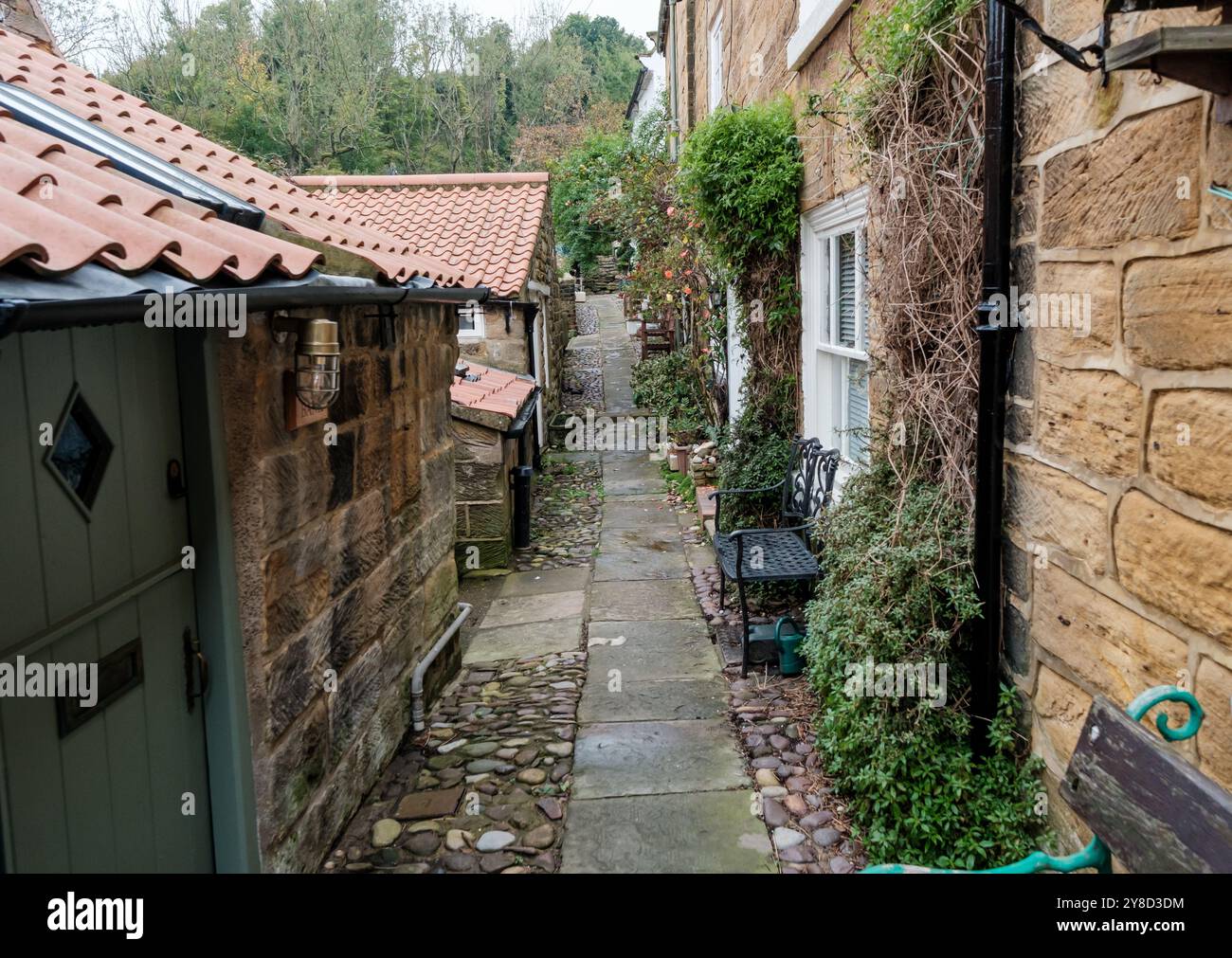 Fishermen's cottages in Robin Hood's Bay Stock Photo - Alamy