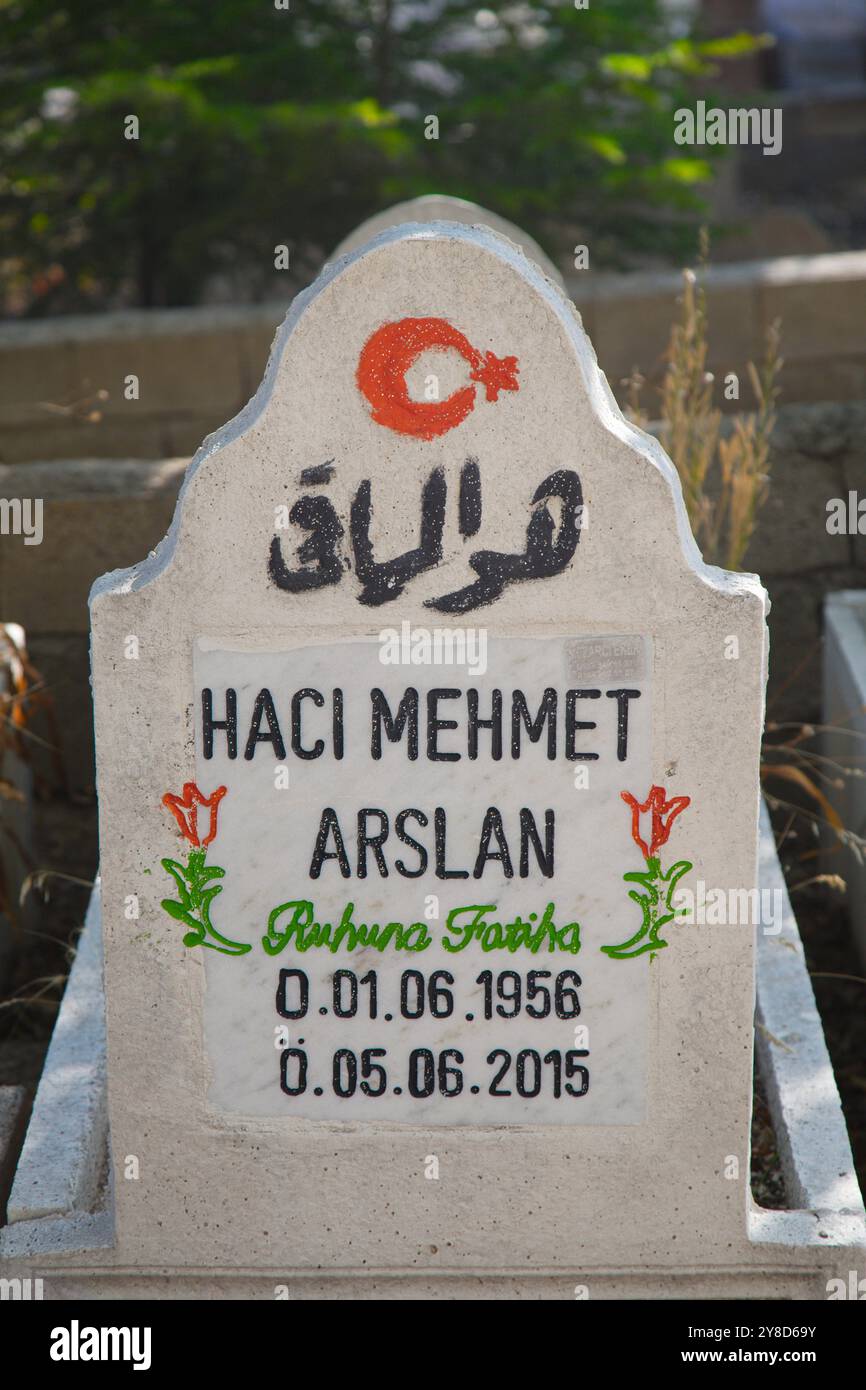 Turkey cemetery hi-res stock photography and images - Alamy