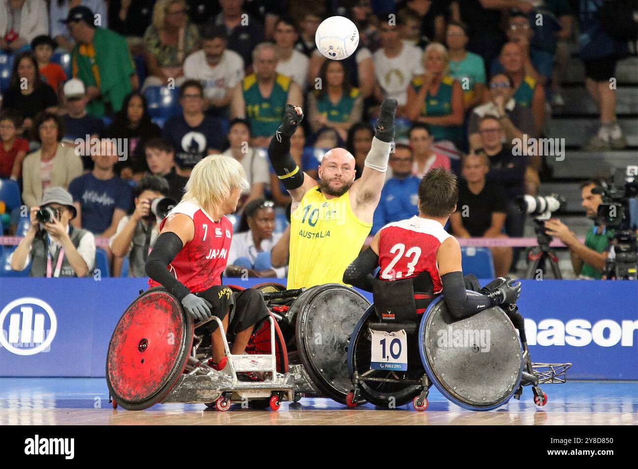 Chris BOND of Australia vs Japan in the Wheelchair Rugby - Open ...