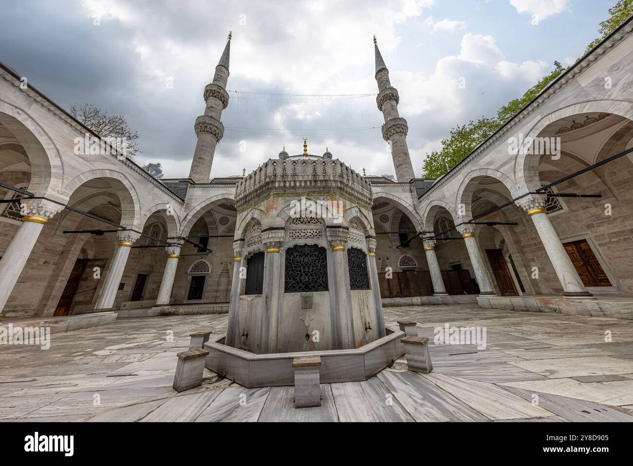Uskudar Istanbul Turkey 06 May 2023; Uskudar New Valide Mosque ...