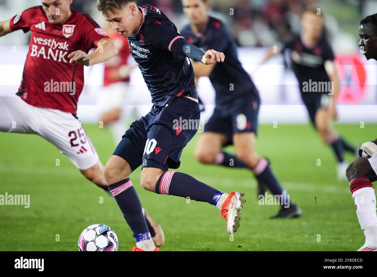 Oliver ross aab hi-res stock photography and images - Alamy