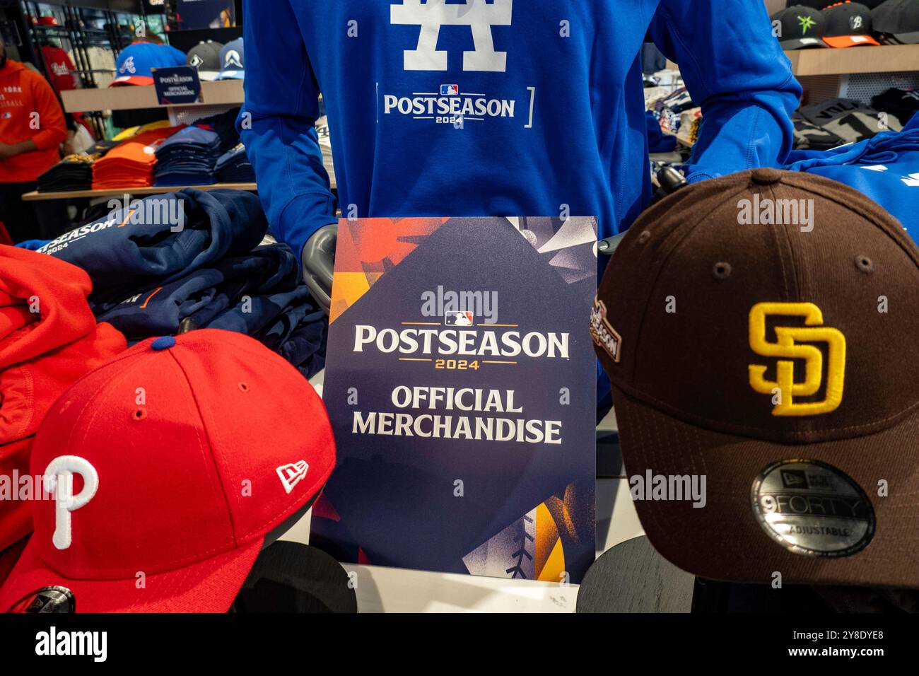 Major League Baseball flagship store in Rockefeller Center, New York ...