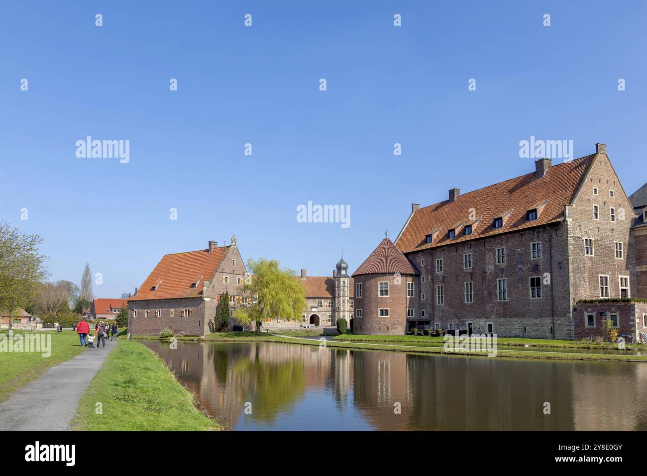 Historic moated castle, Renaissance Raesfeld Castle, Freiheit Raesfeld ...
