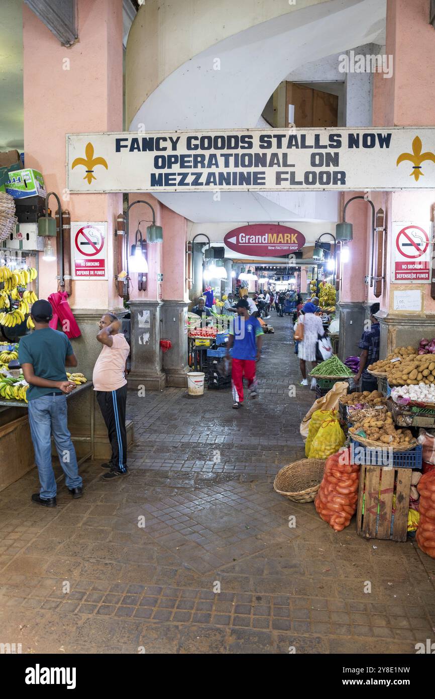 Fruit and vegetable market, market hall, old town, Port Louis, Indian ...