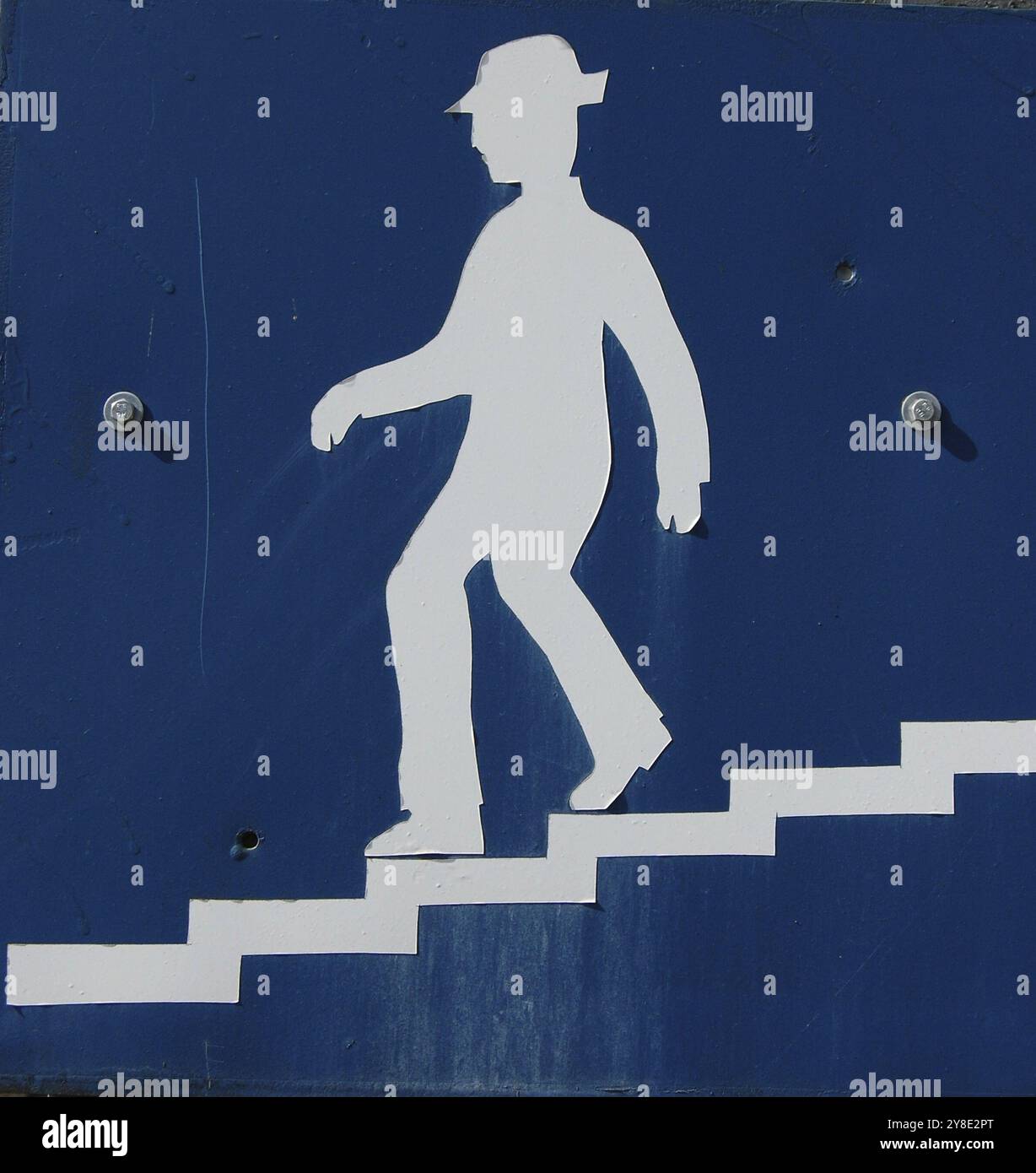 Pedestrian traffic sign for underground passage Stock Photo - Alamy