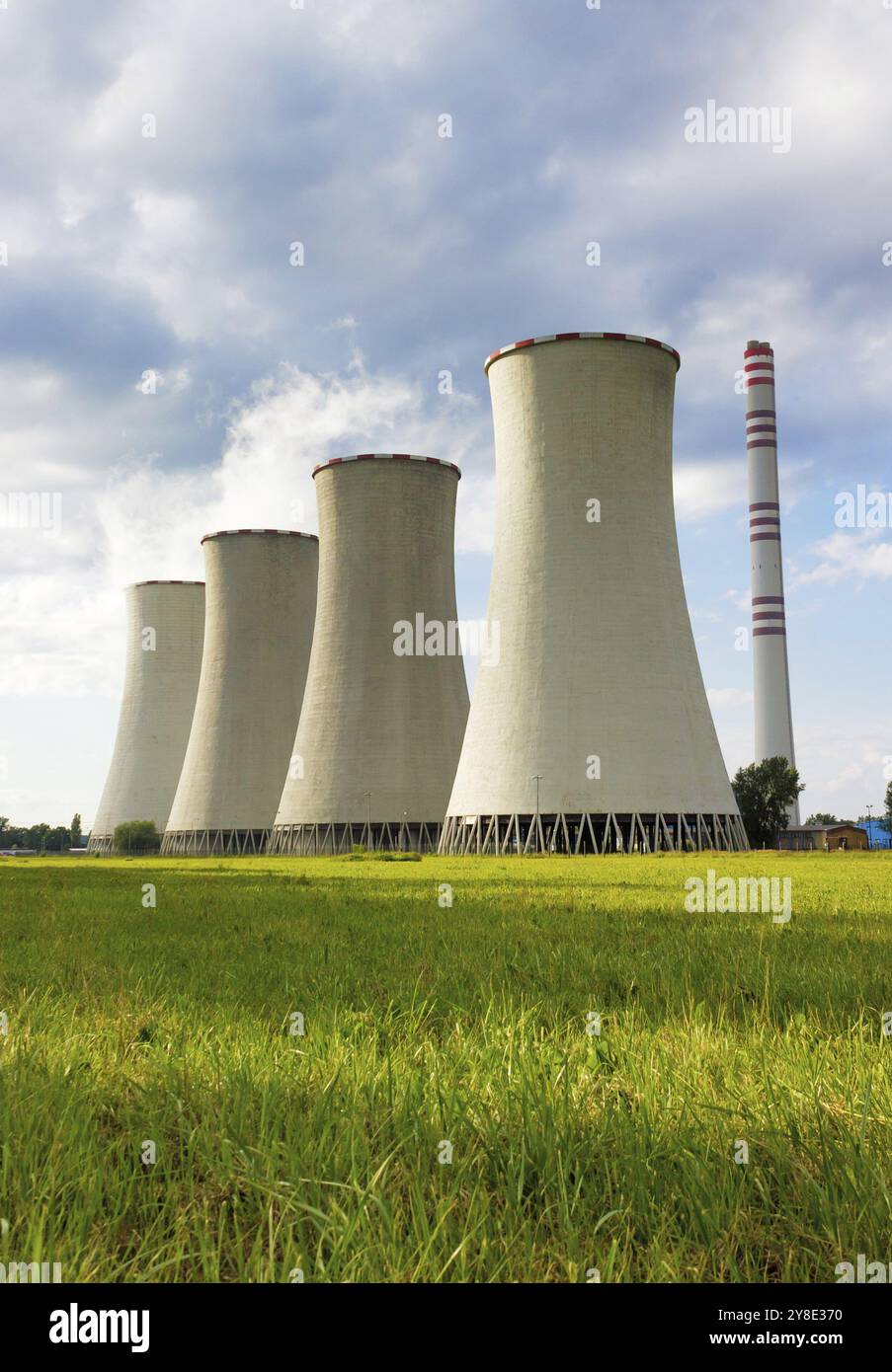 Coal-burning power plant Stock Photo - Alamy