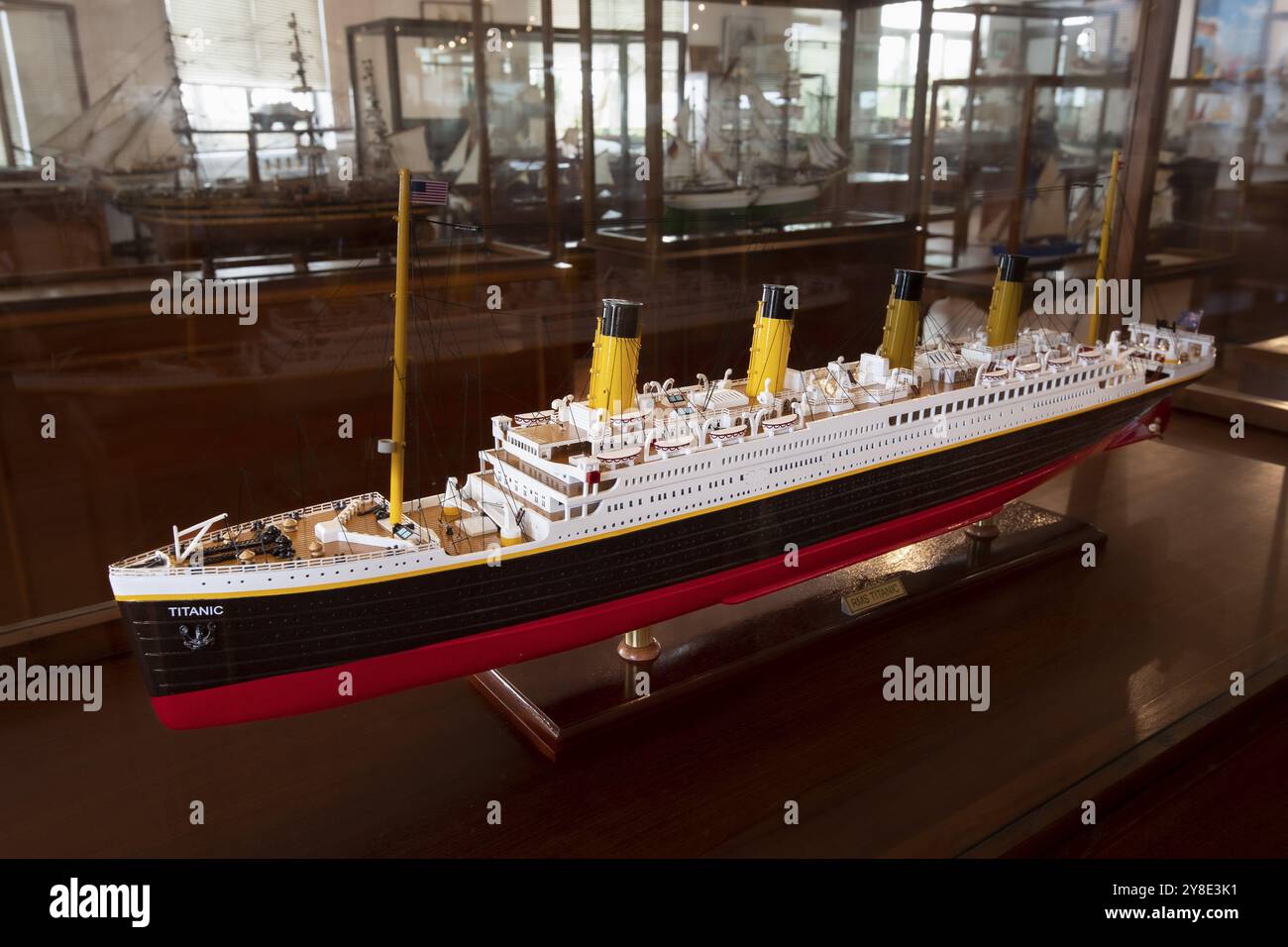 Authentic ship models, exhibition, sale, workshop, Historic Marine ...