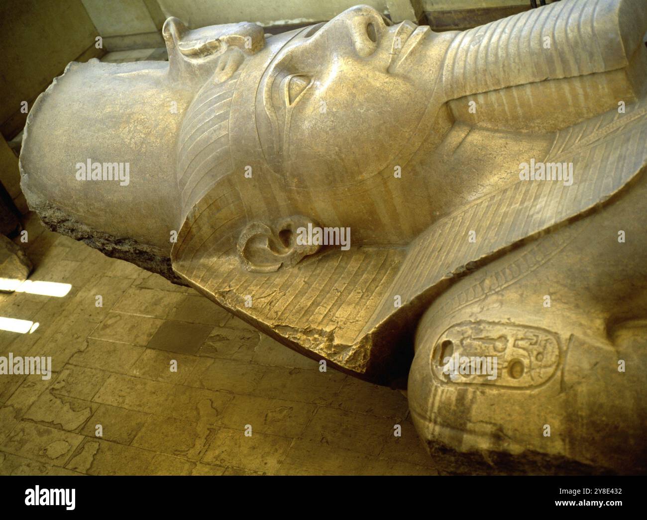Ramesses the great statue hi-res stock photography and images - Alamy