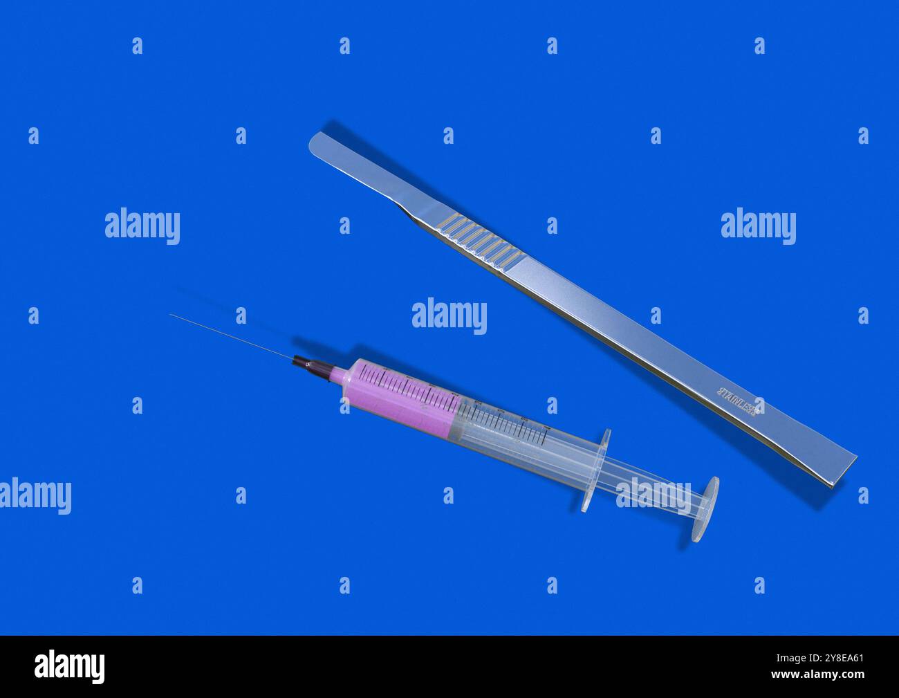 Medical instruments hi-res stock photography and images - Alamy