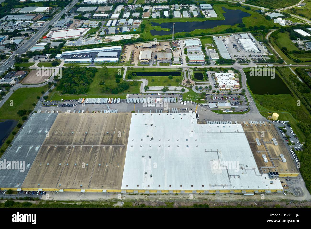 Distribution center concept trucks hi-res stock photography and images ...
