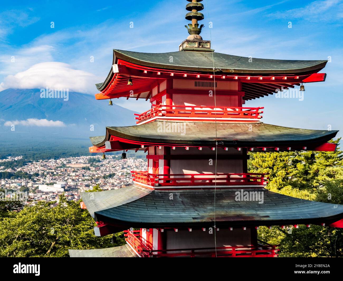 Chureito pagoda with the mount Fuji view in summer, in Arakurayama ...