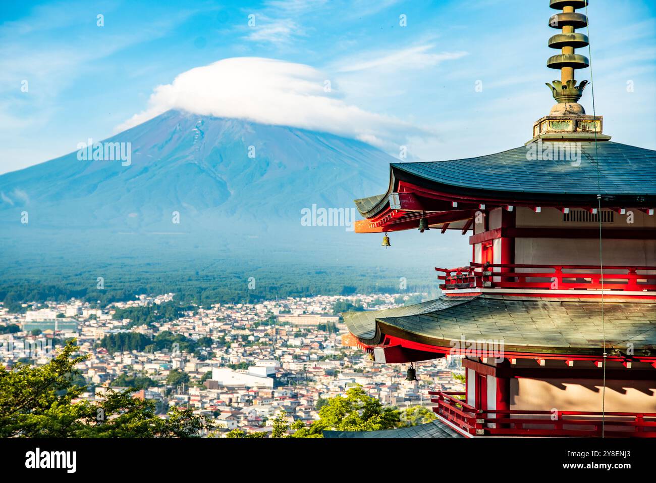 Chureito pagoda with the mount Fuji view in summer, in Arakurayama ...