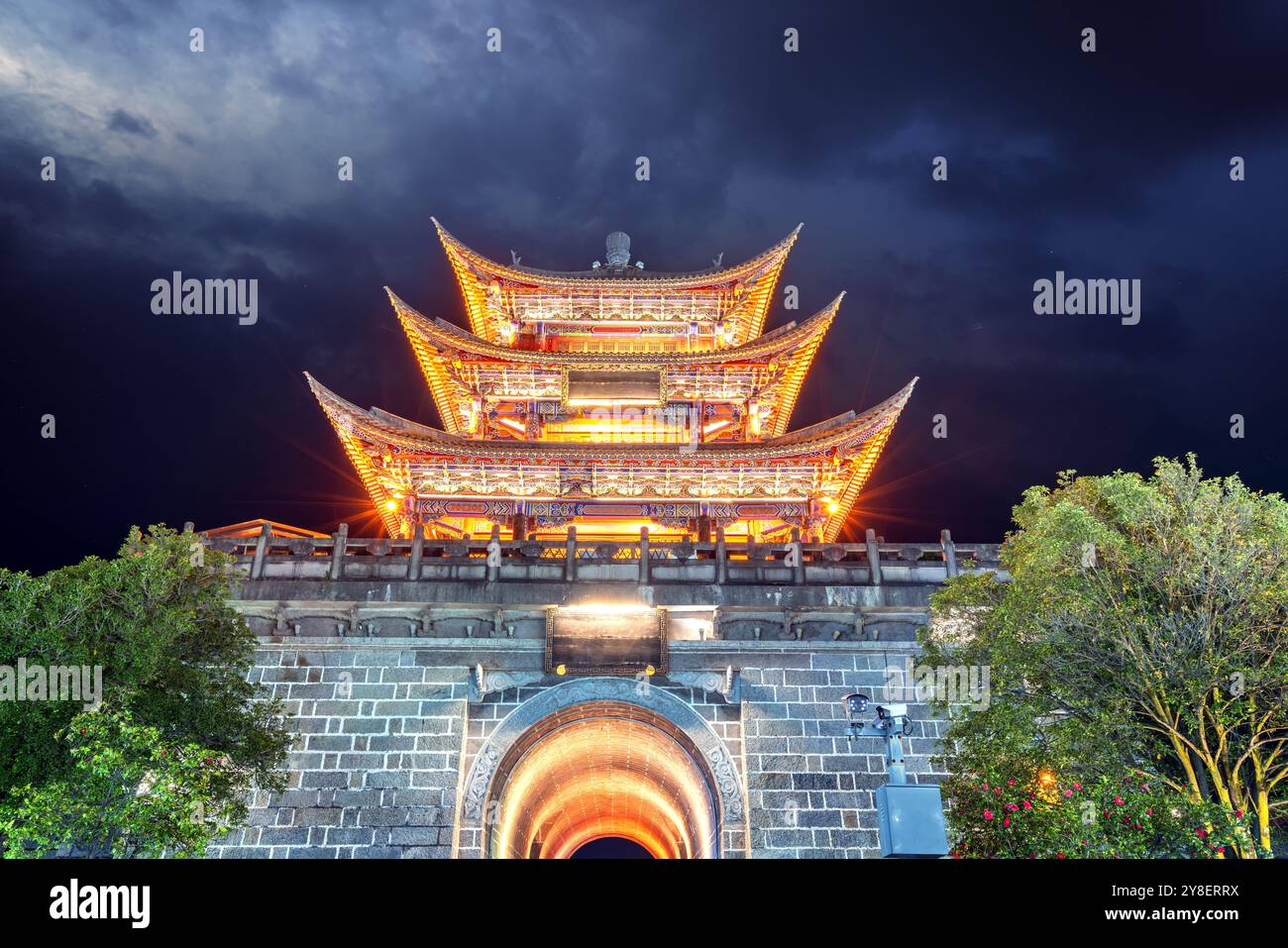 South Gate, Dali Ancient City, Yunnan Province, China Stock Photo - Alamy