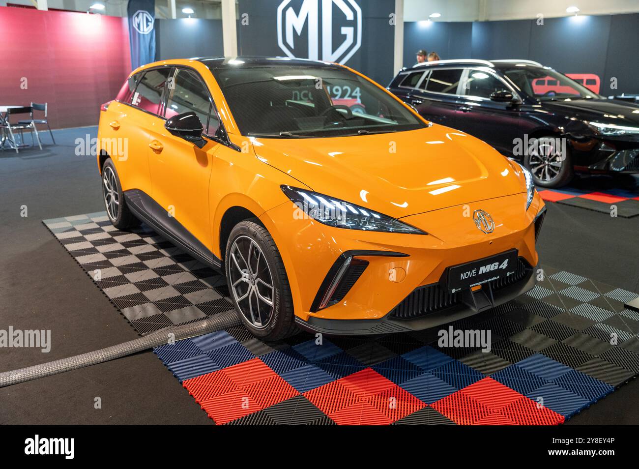 Mg4 ev hi-res stock photography and images - Alamy