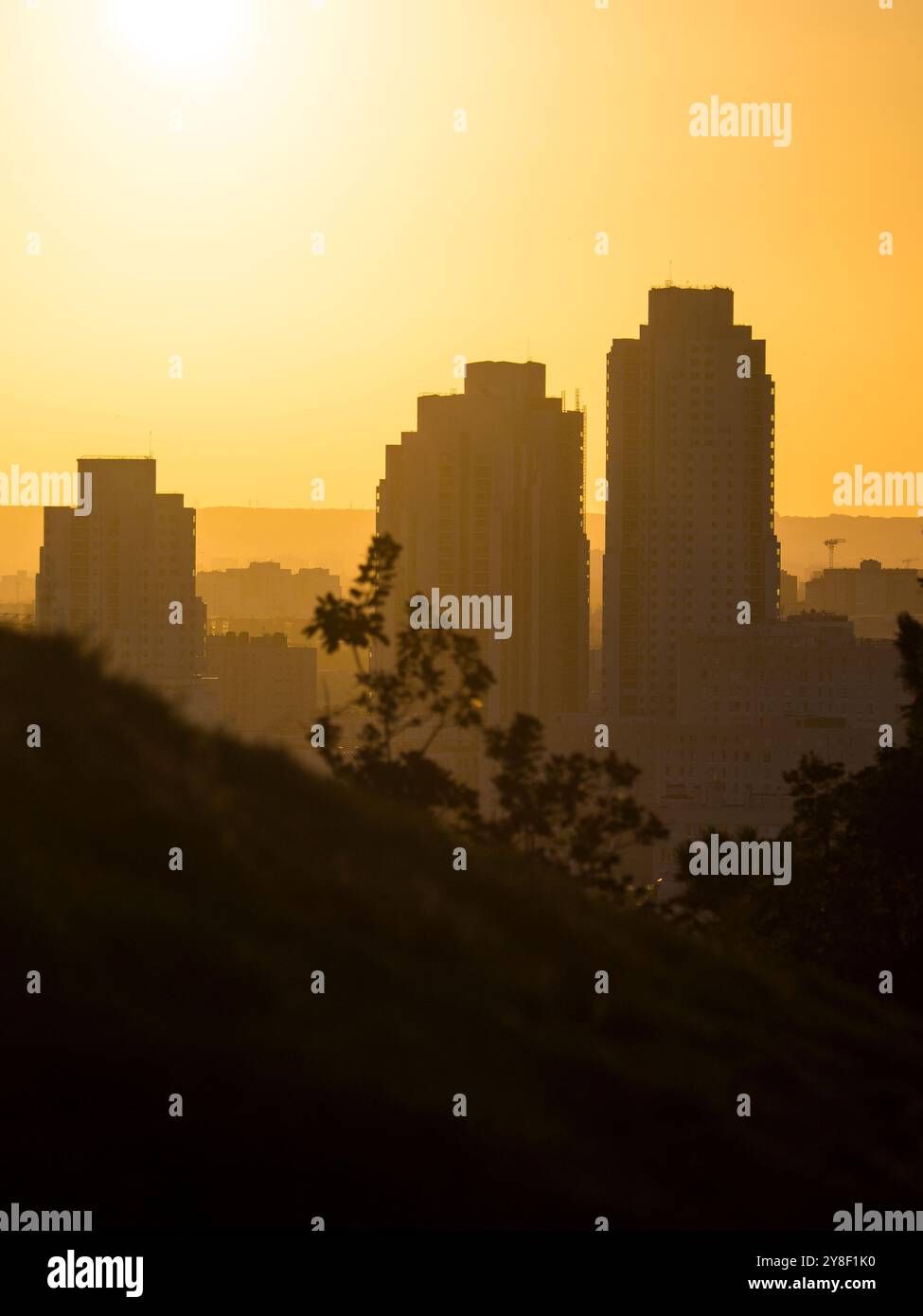 Tower Blocks on the Edge of Paris, Banlieues, Paris, France, Europe, EU ...