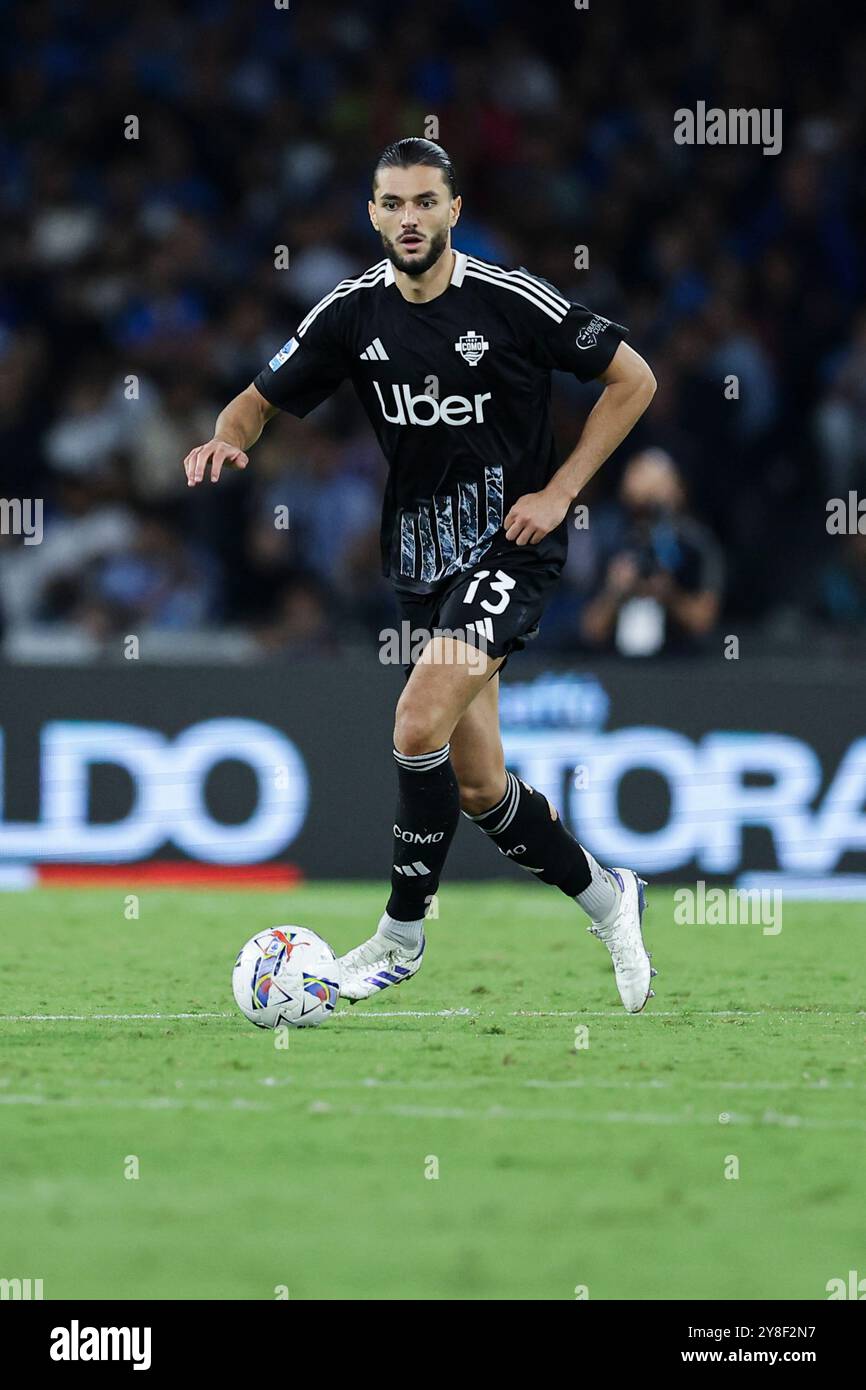 Como’s Italian defender Alberto Dossena controls the ball during the ...