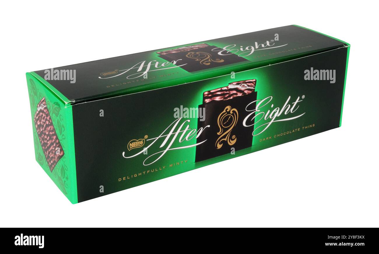 After Eight dark chocolate and mint chocolates with peppermint fondant ...