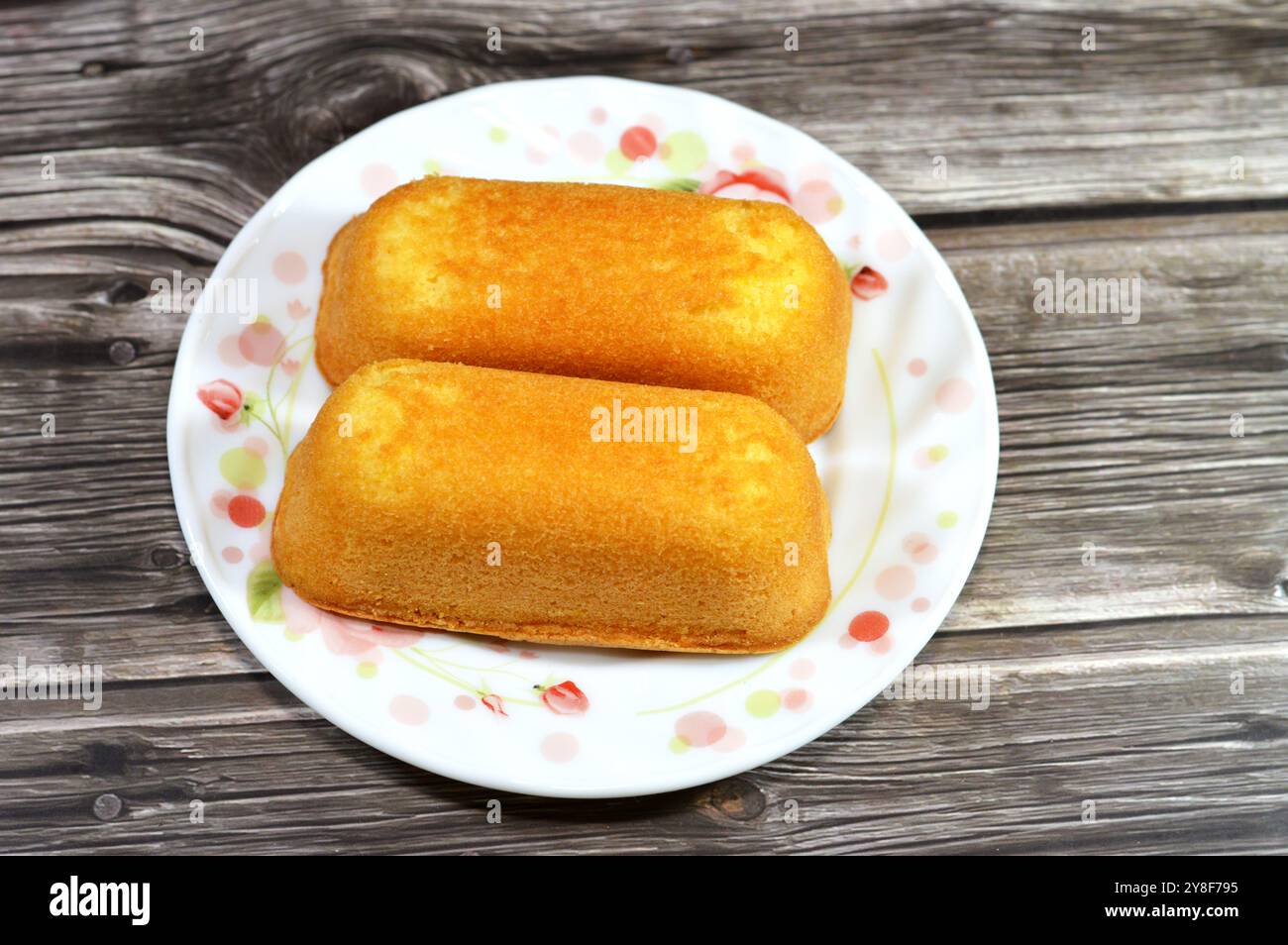 Sponge cake with milk and bee's honey cream filling, smooth and ...