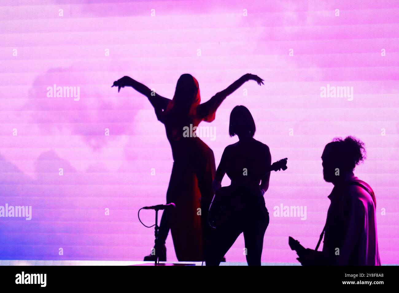 Playa Limbo in Concert Jass Reyes singer of Playa Limbo, Mexican pop ...