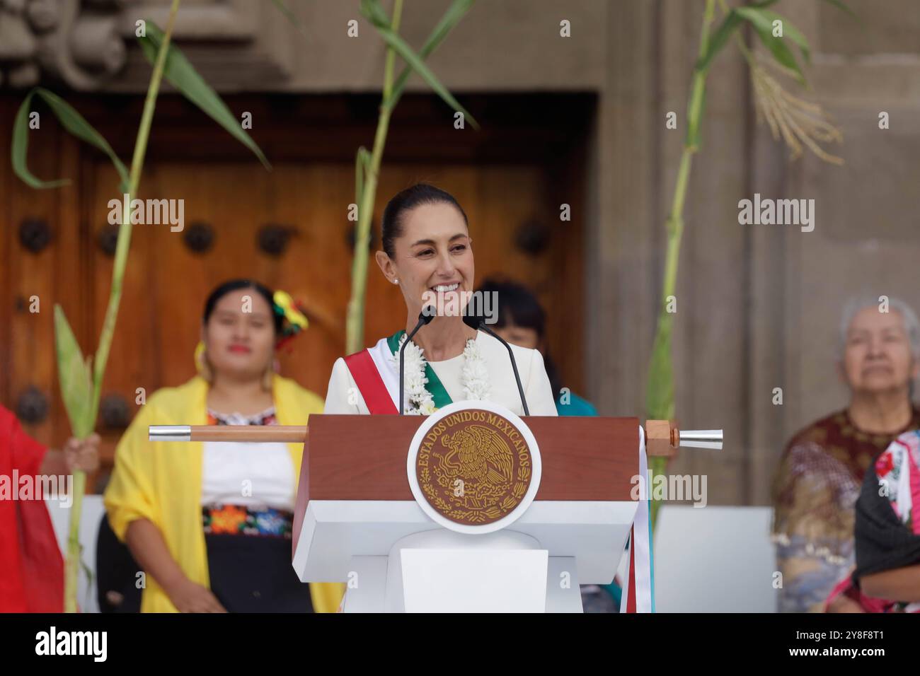 Claudia Sheinbaum Receives Baton Command As First Female Mexico s ...