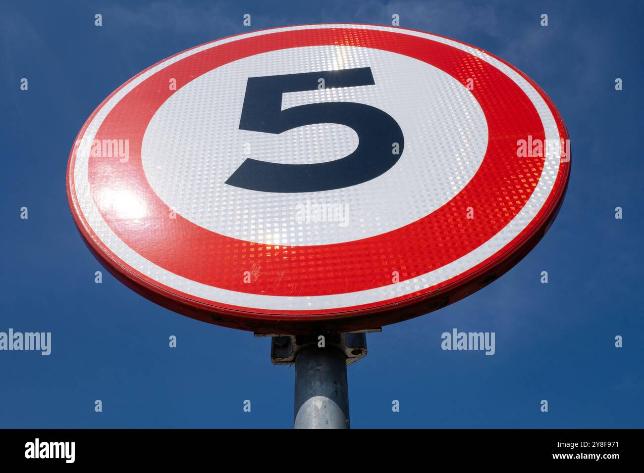 Dutch road sign: speed limit 5 km/h Stock Photo - Alamy