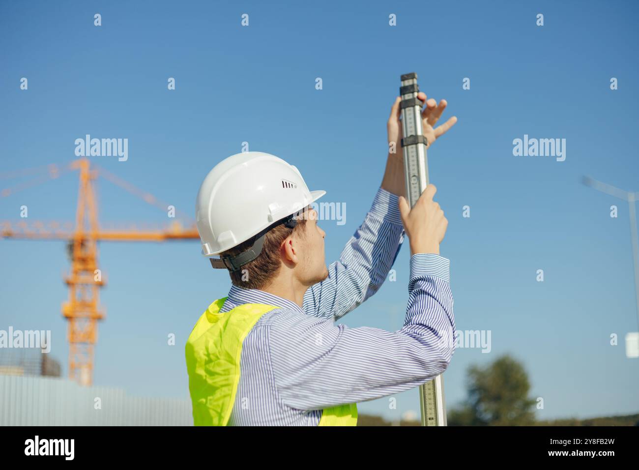 Leveling rod hi-res stock photography and images - Alamy