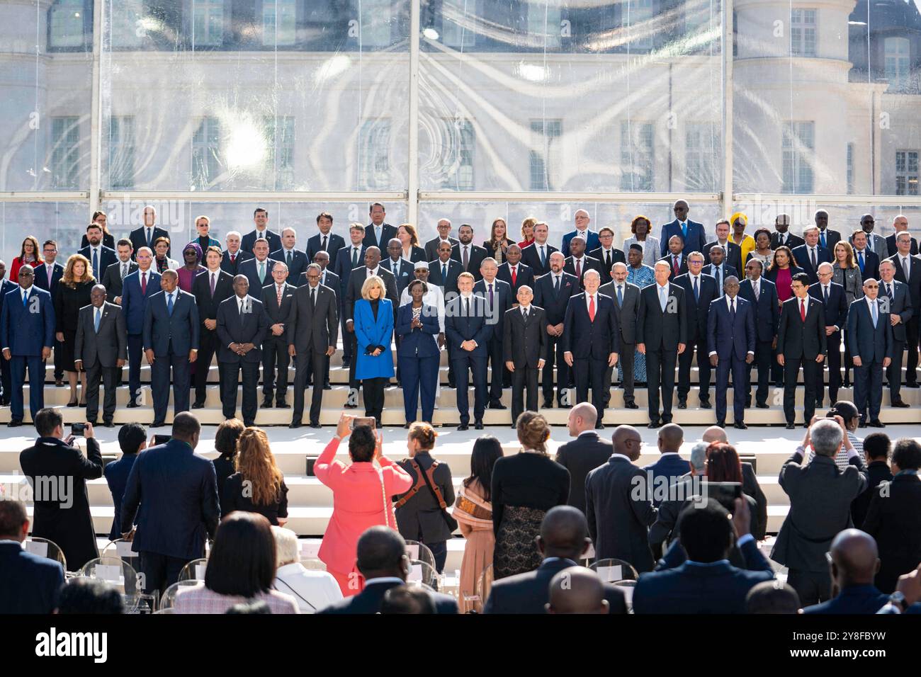 Family photo with the Heads of State present during the 19th Summit of ...