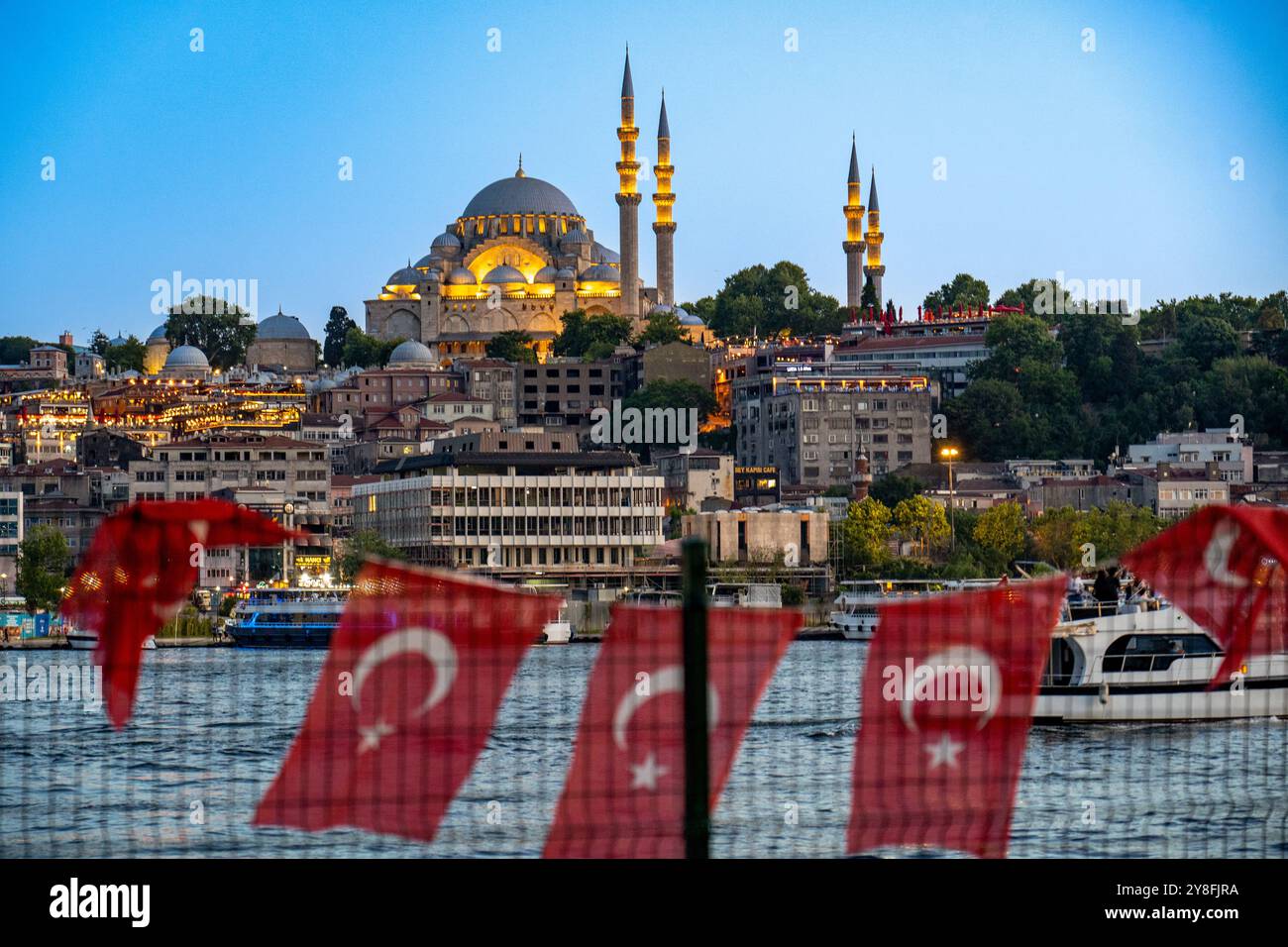 Turkiye. Istanbul. View of the Suleymaniye Mosque, illuminated at dusk ...