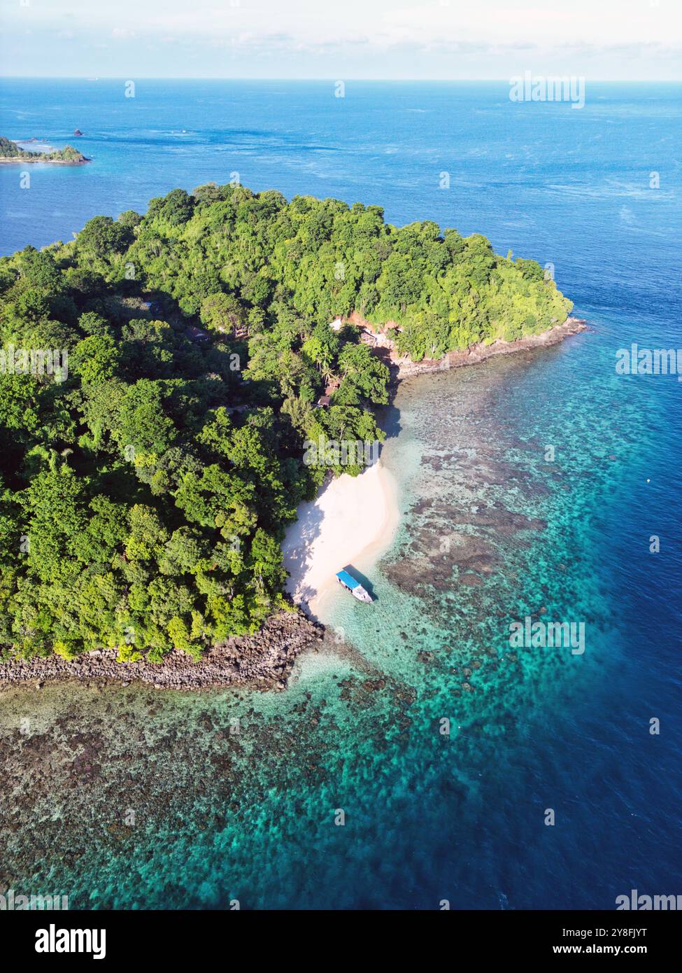 Indonesia Bangka - Drone view Bangka Island coral reef Stock Photo - Alamy