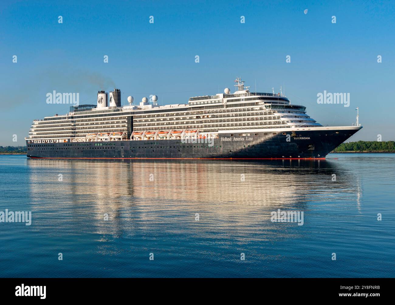 Zuiderdam, a Vista class cruise ship operated by Holland America Line ...