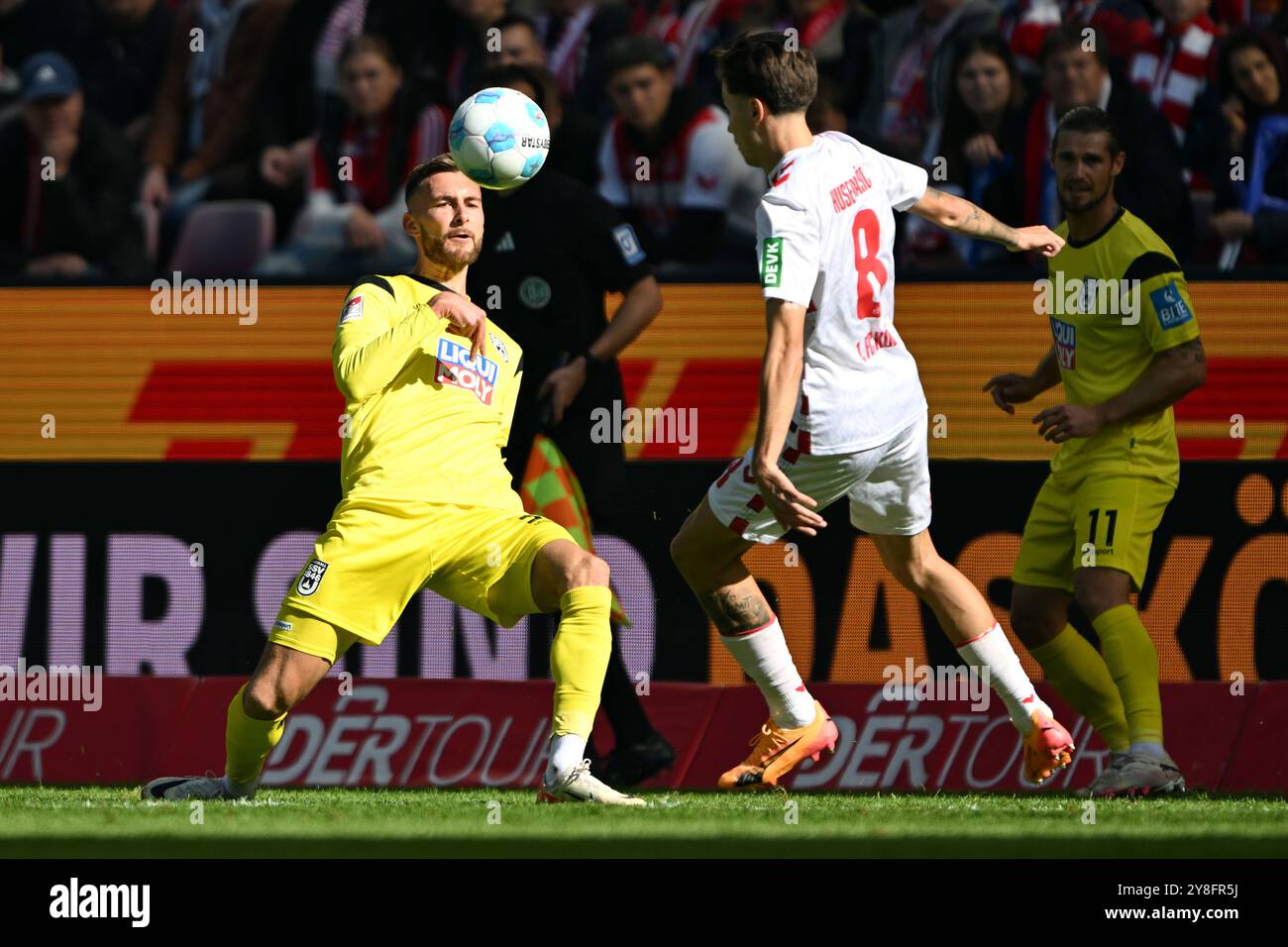 Cologne, Germany. 05th Oct, 2024. Soccer: Bundesliga 2, 1. FC Köln ...