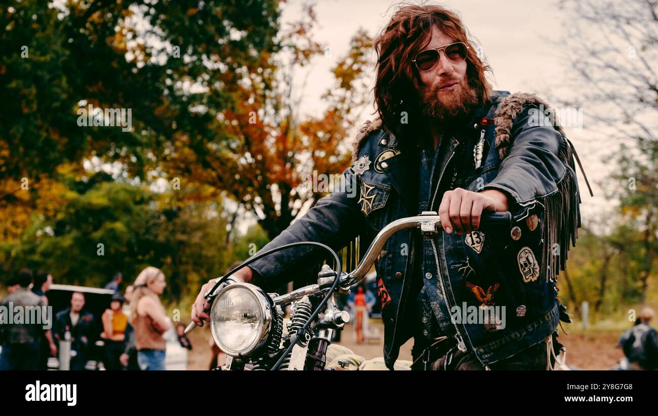 NORMAN REEDUS in THE BIKERIDERS (2023), directed by JEFF NICHOLS ...