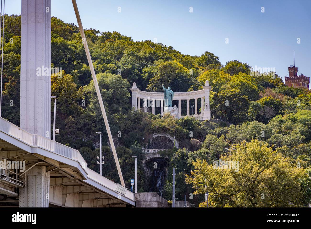 St gellert monuments hi-res stock photography and images - Alamy