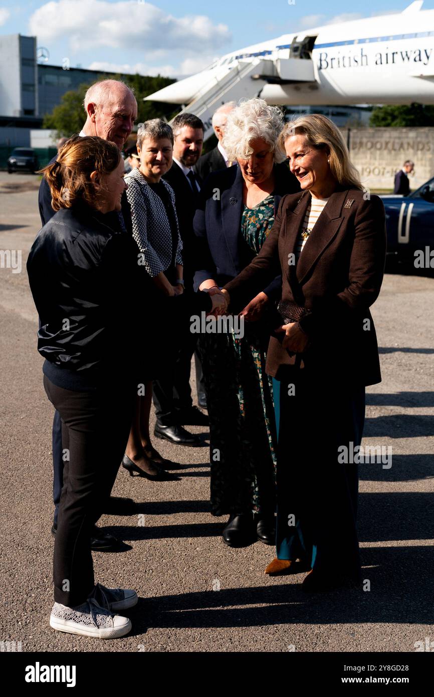 The Duchess of Edinburgh, patron of GirlGuiding, meets European Space ...