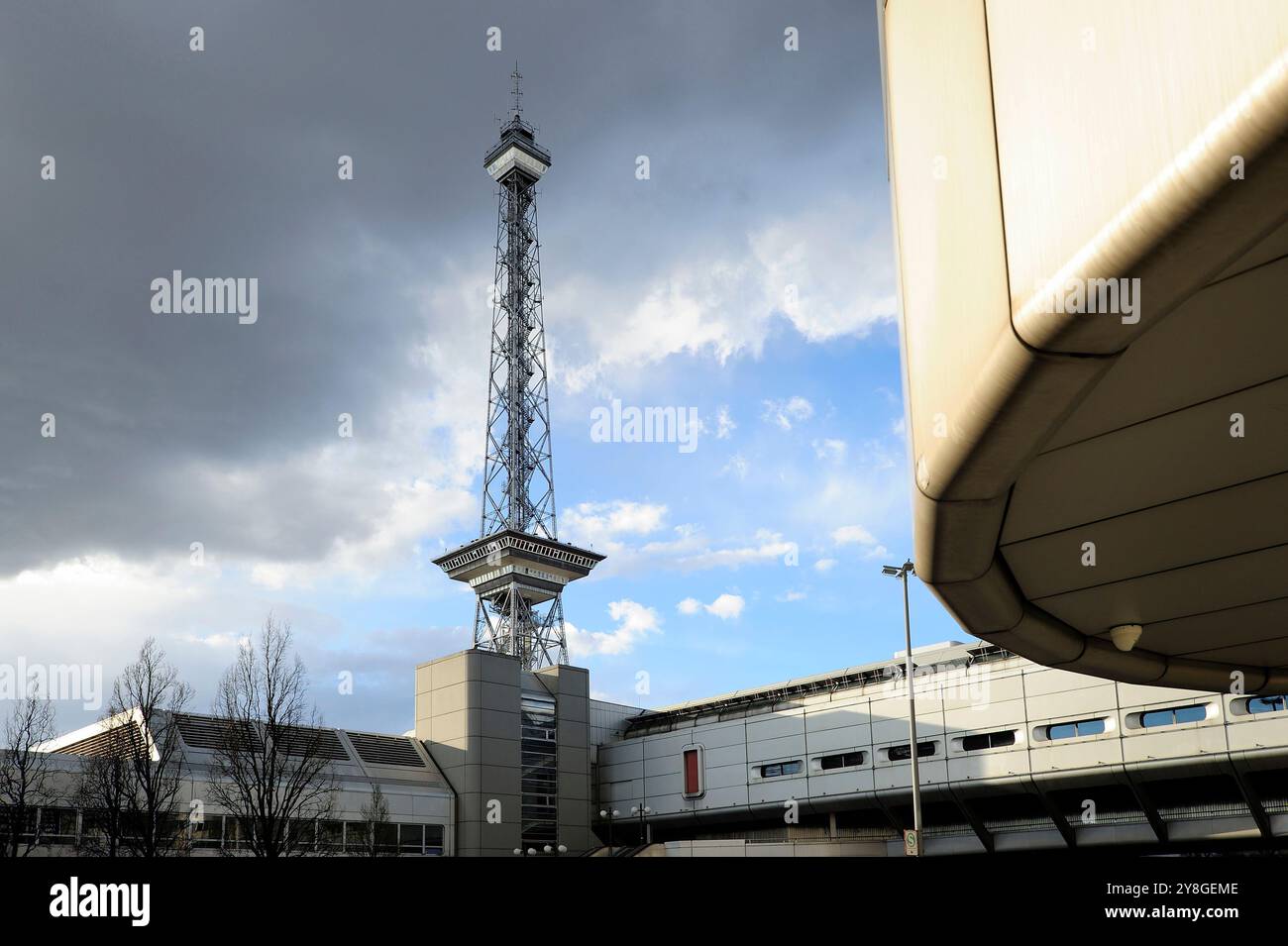 Berlin, Radio tower Funkturm, waves, signal radio tower architecture Berliner Funkturm, radio ...