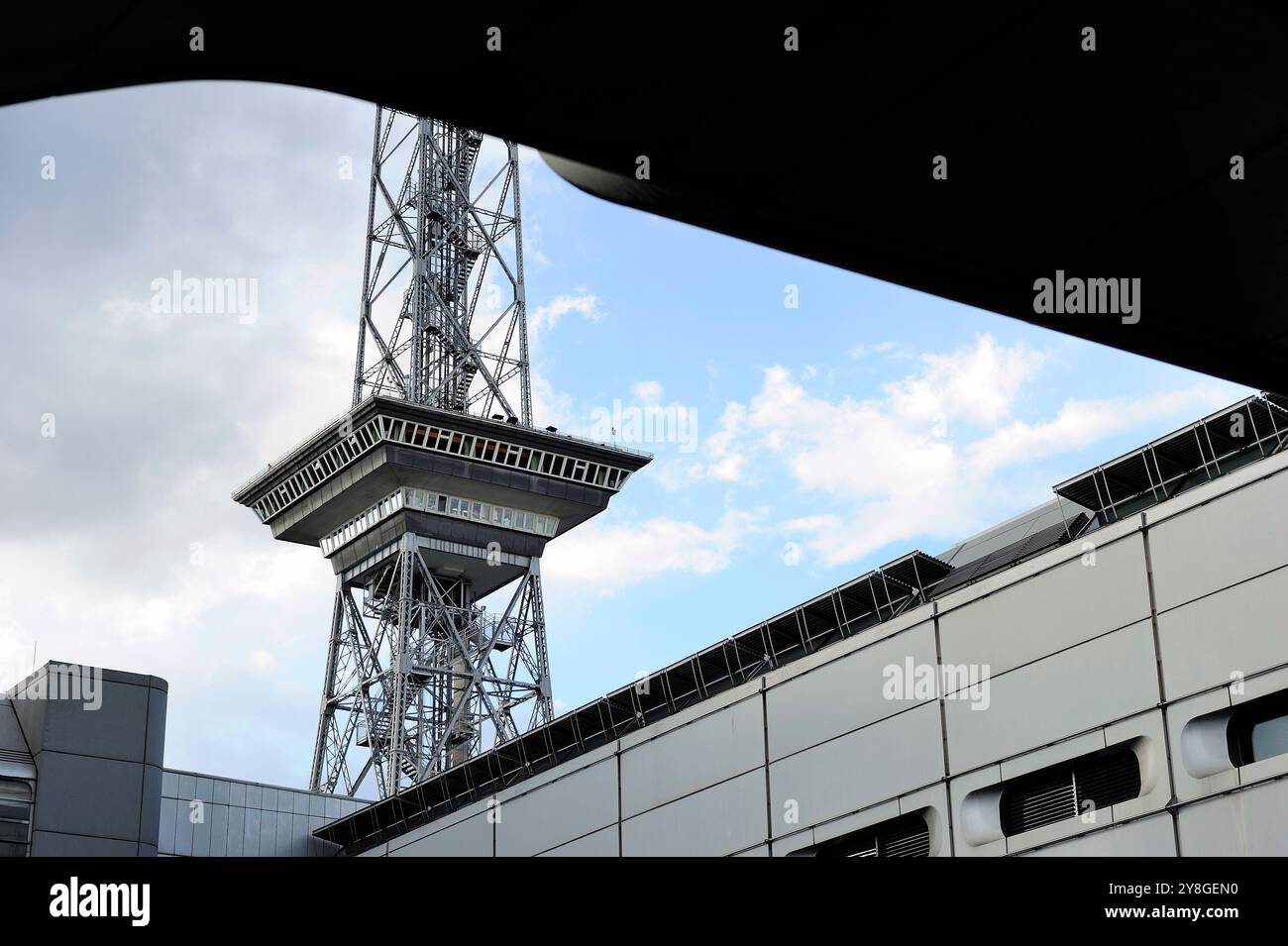 Berlin, Radio tower Funkturm, waves, signal radio tower architecture ...